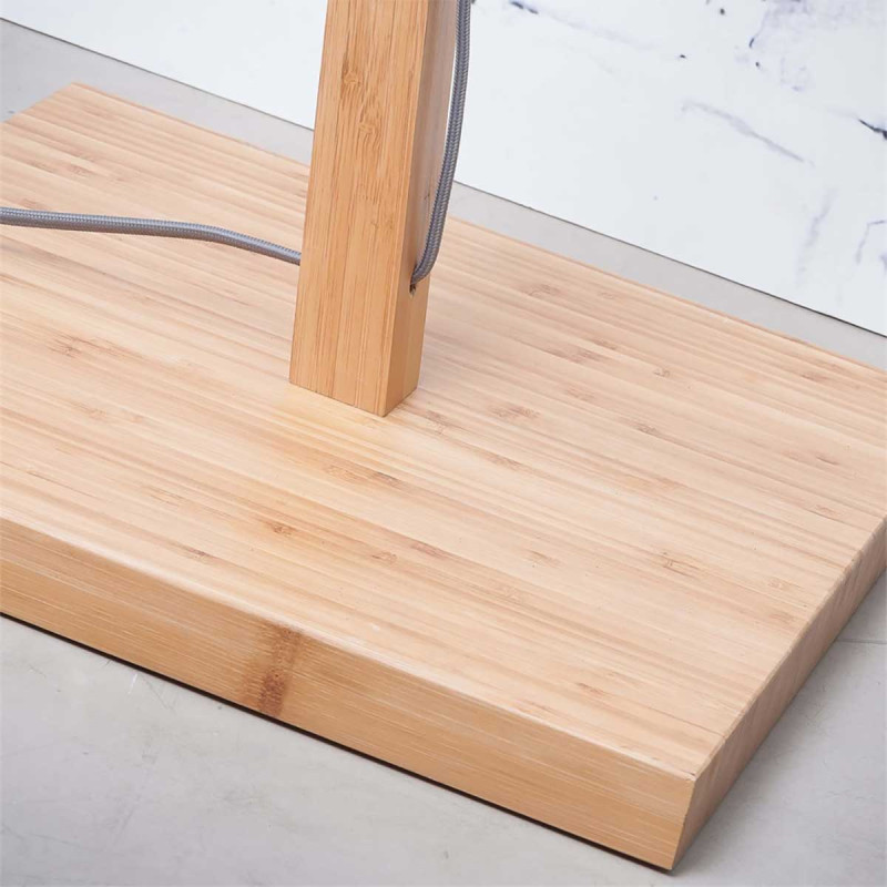 Lampadaire naturel en bambou et rotin